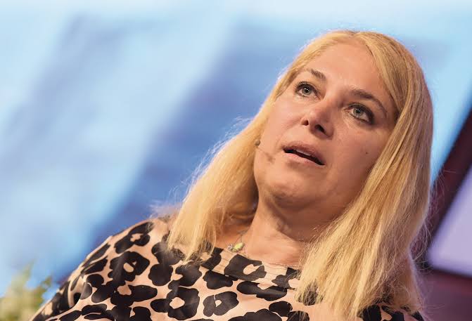 Seval Öz kimdir, nerelidir? Seval Öz biyografi, Seval Oz biography ...